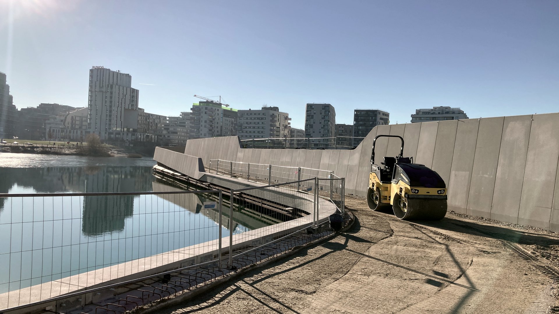 Wien 3420. Harte Seekante Westufer Seestadt Aspern - PULSE Engineering